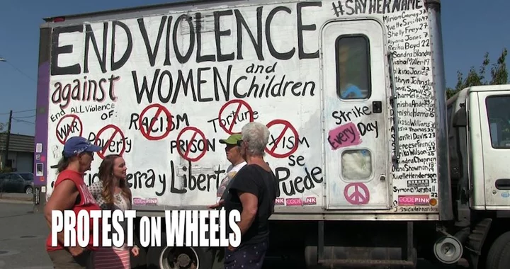(VIDEO) Woman Protests 390,000 Miles Around the U.S. in Activist Art ...
