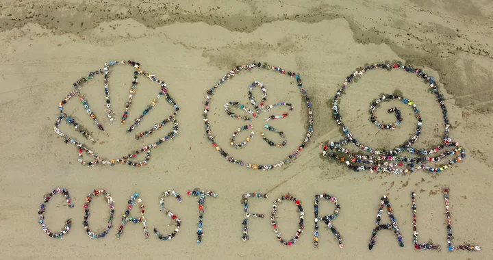 During This Year's Ocean Day, Do-Gooding Kids Posed in the Forms of a ...