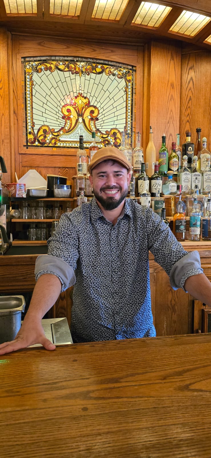 TREMENDA ATMÓSFERA! Plaza Grill Will Shut Down Next Month, But the ...